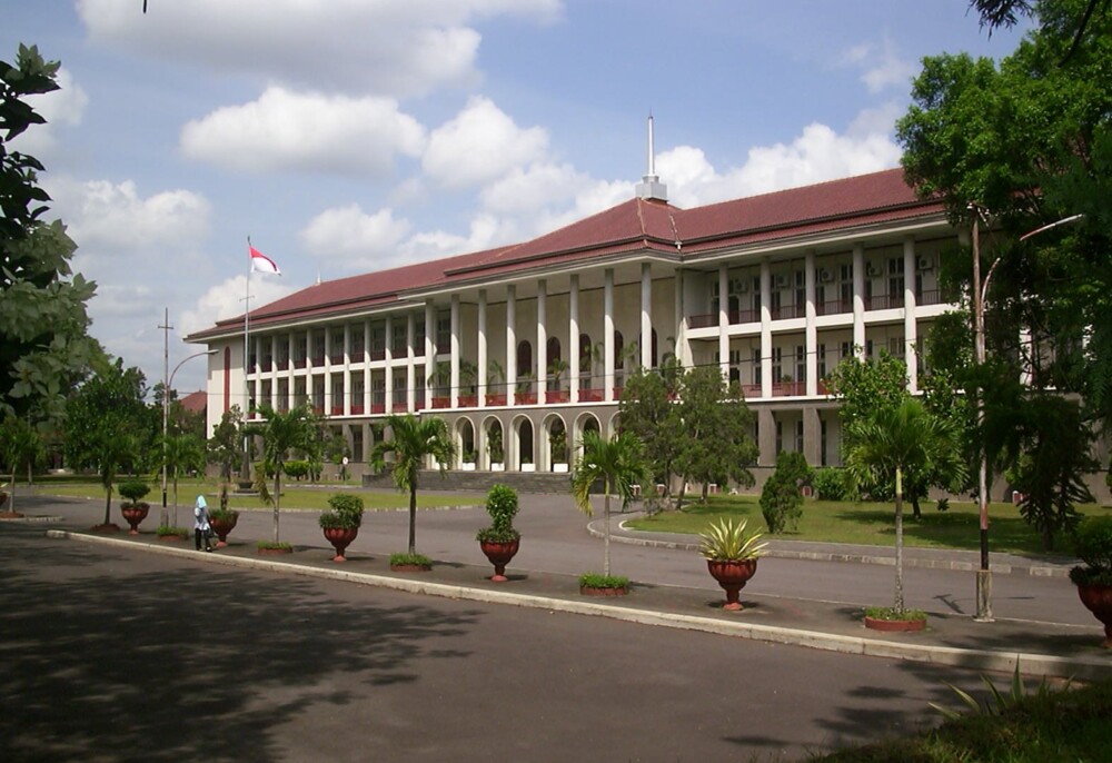 UGM Bentuk KKDSI - Universitas Gadjah Mada