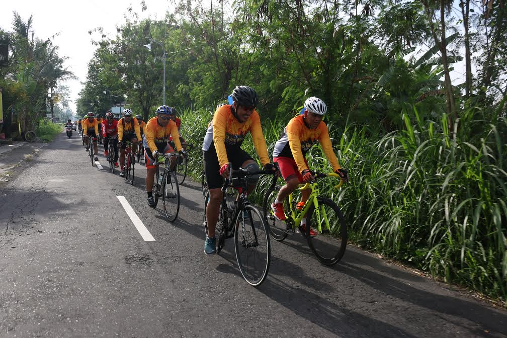 UGM Gowes Jelajah Muria-Merapi - Universitas Gadjah Mada