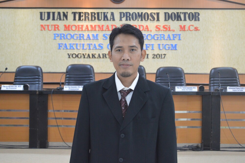 Raih Doktor Usai Kaji Penambangan Citra - Universitas Gadjah Mada Raih Doktor Usai Kaji Penambangan Citra - Universitas Gadjah Mada