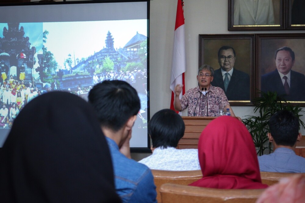 UGM and Saemaul Globalisation Foundation Give Community Empowerment in ...