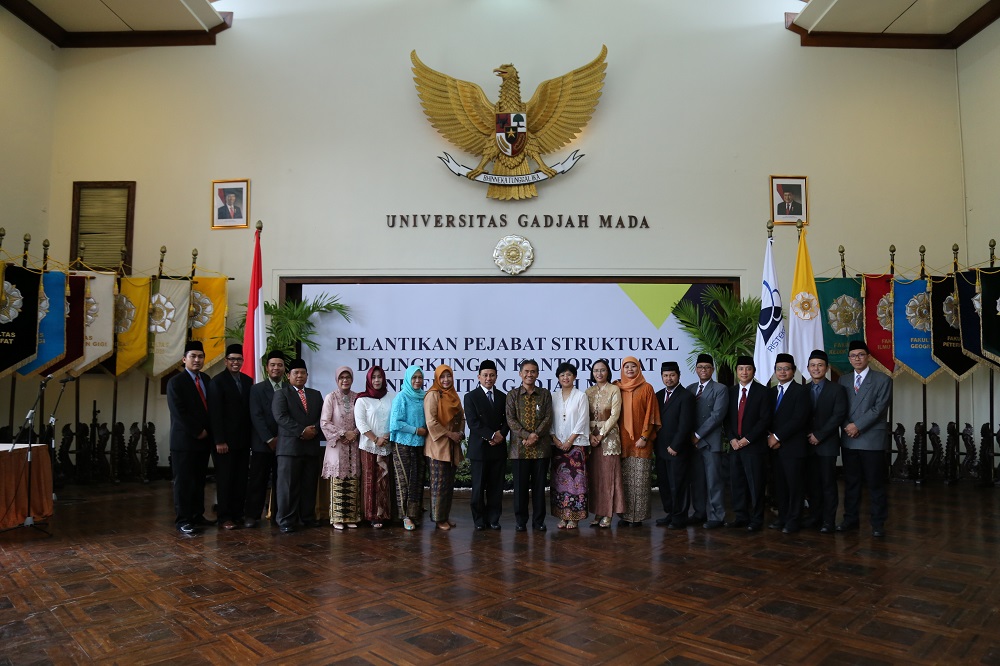 Rektor UGM Lantik 18 Pejabat Baru - Universitas Gadjah Mada Rektor UGM Lantik 18 Pejabat Baru - Universitas Gadjah Mada