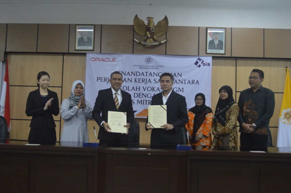 SV UGM dan PT Xsis Kerja sama Pelatihan Sertifikasi Oracle ...
