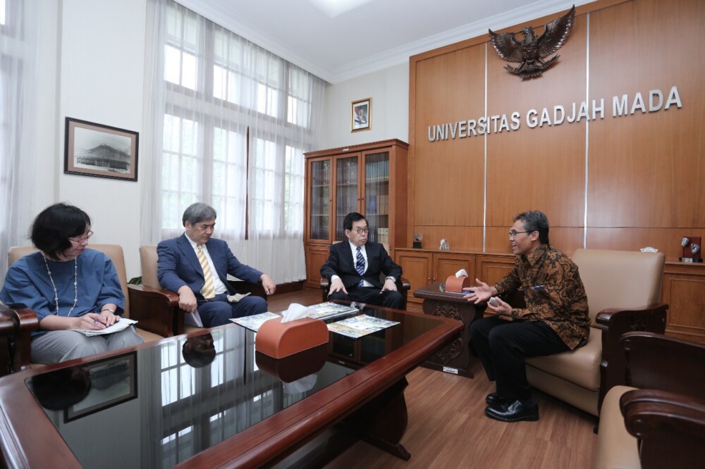 UGM Rector Receives Visit by Saga University Japan - Universitas Gadjah ...
