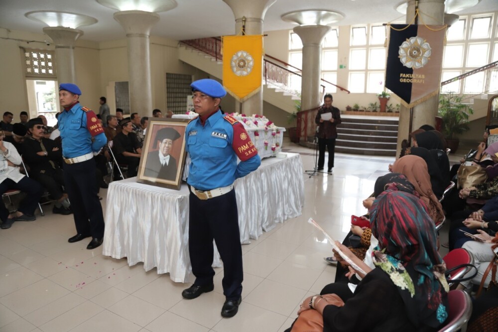 Mantan Kepala PSB UGM Prof. Sunarto Meninggal Dunia - Universitas ...