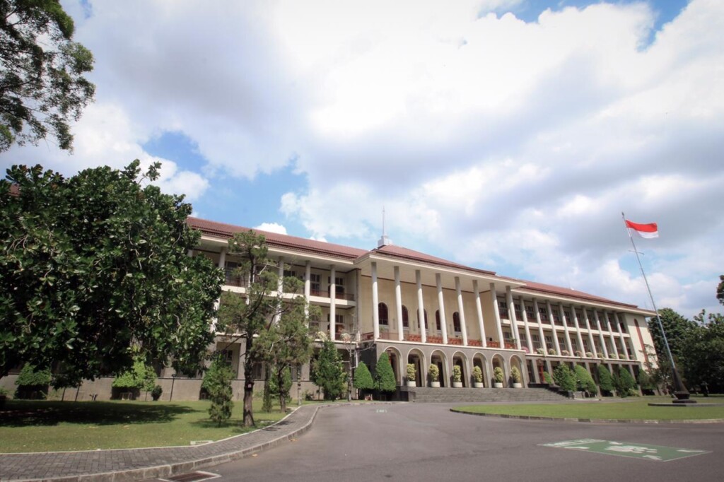 UGM Kembali Menempati Peringkat Satu di Indonesia - Universitas Gadjah Mada