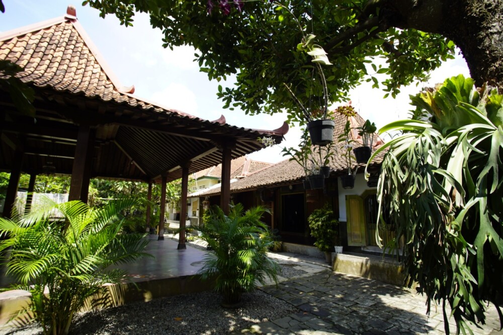 Pesona Bangunan Tradisional Jawa di Omah UGM - Universitas Gadjah Mada