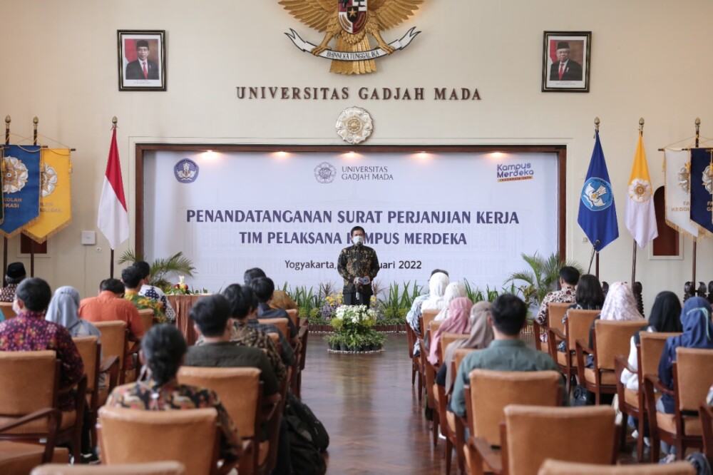 Rektor UGM Kukuhkan Tim Pelaksana Merdeka Belajar - Universitas Gadjah Mada