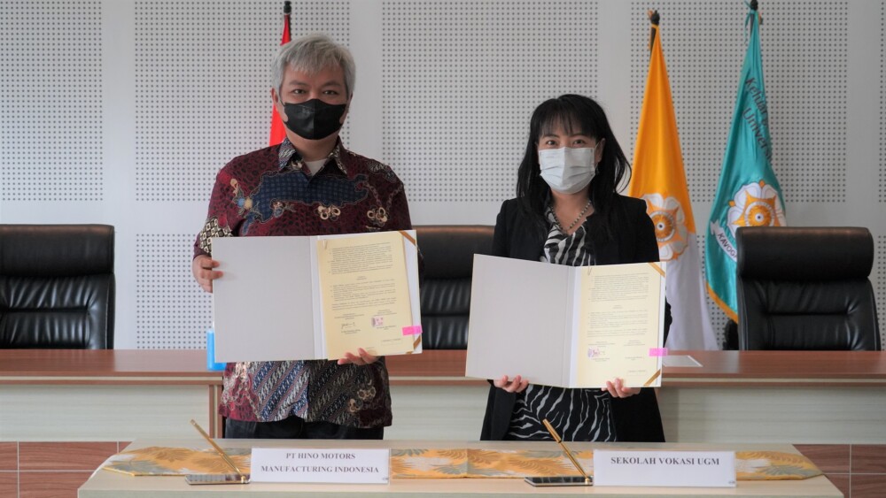 Sekolah Vokasi UGM dan Hino Motors Jalin Kerja Sama - Universitas ...