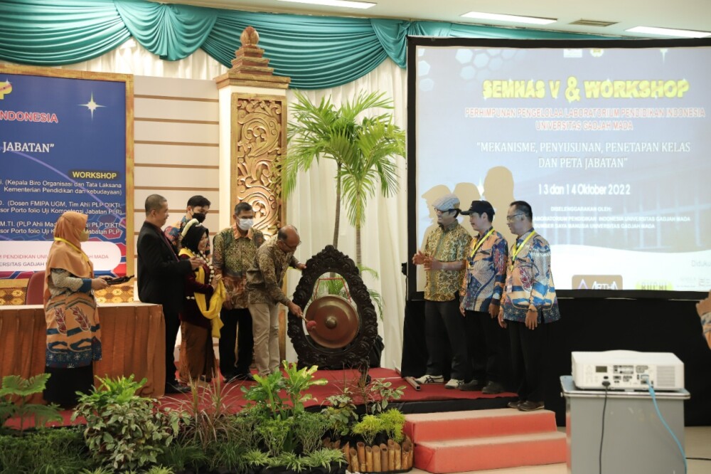 PLP Miliki Peran Strategis di Perguruan Tinggi - Universitas Gadjah Mada