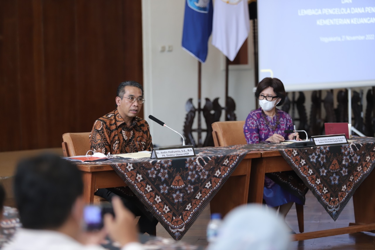 UGM dan LPDP Tandatangani Nota Kesepahaman Bersama - Universitas Gadjah ...