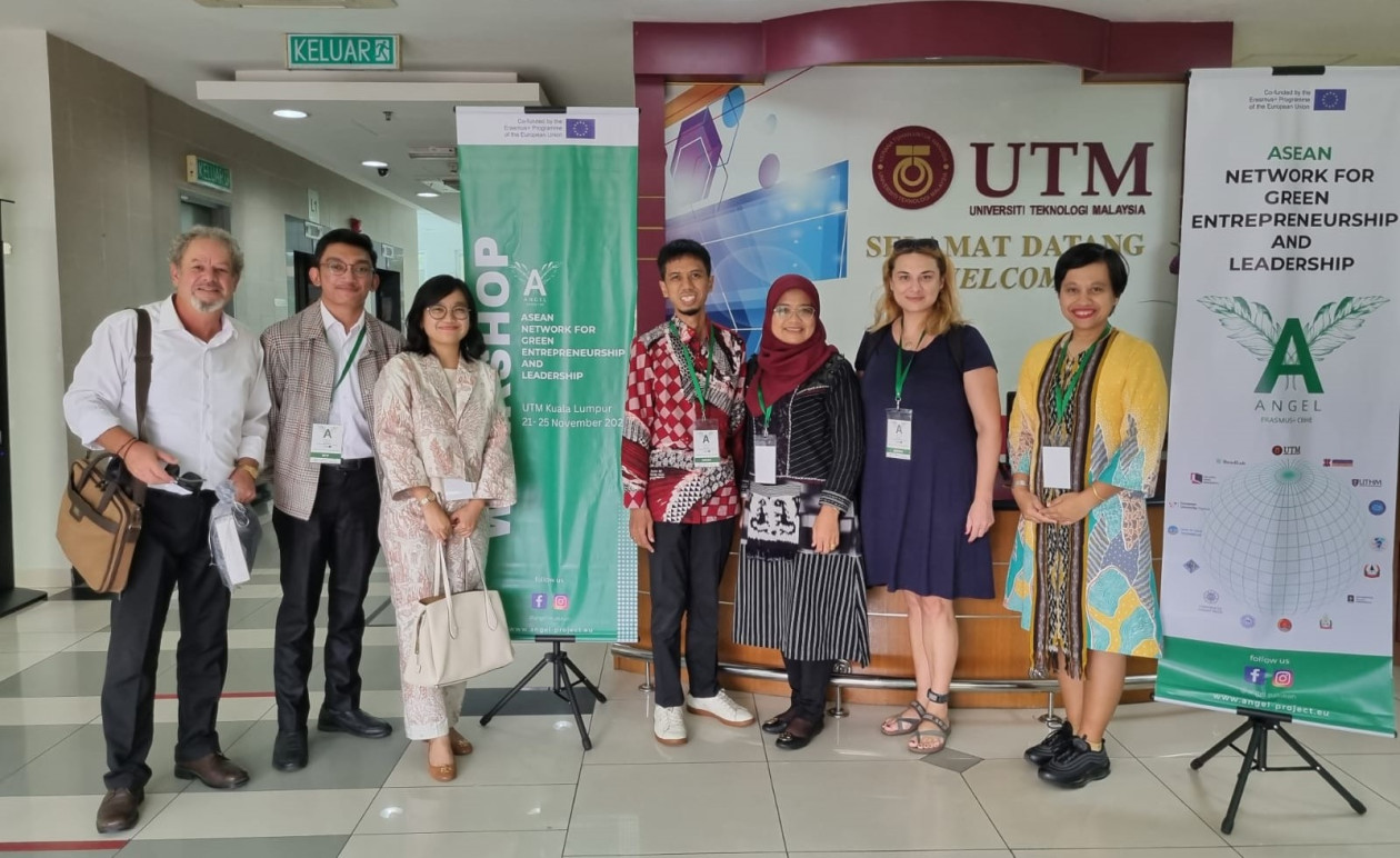 Dosen FEB UGM Ikuti T.O.T di Universiti Teknologi Malaysia ...