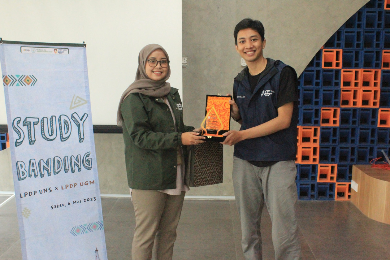 Komunitas LPDP UGM Terima Kunjungan LPDP UNS - Universitas Gadjah Mada