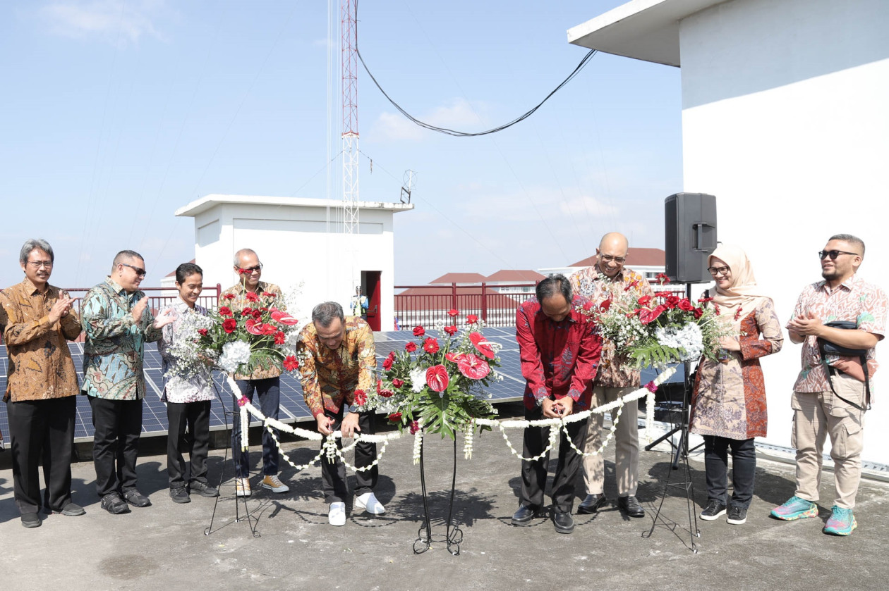 UGM and Pertamina NRE Unveil Solar Power Plant at Geography Faculty ...