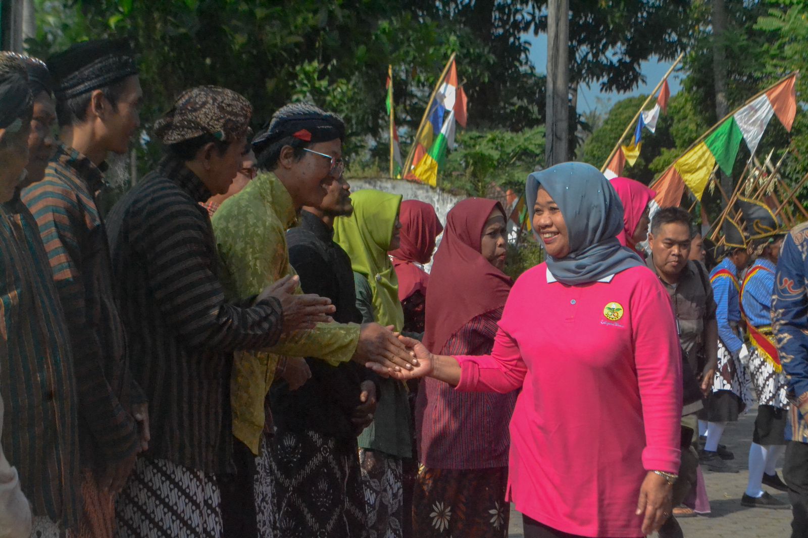 Kegiatan Pengabdian BEM KM UGM Libatkan Mahasiswa Internasional ...