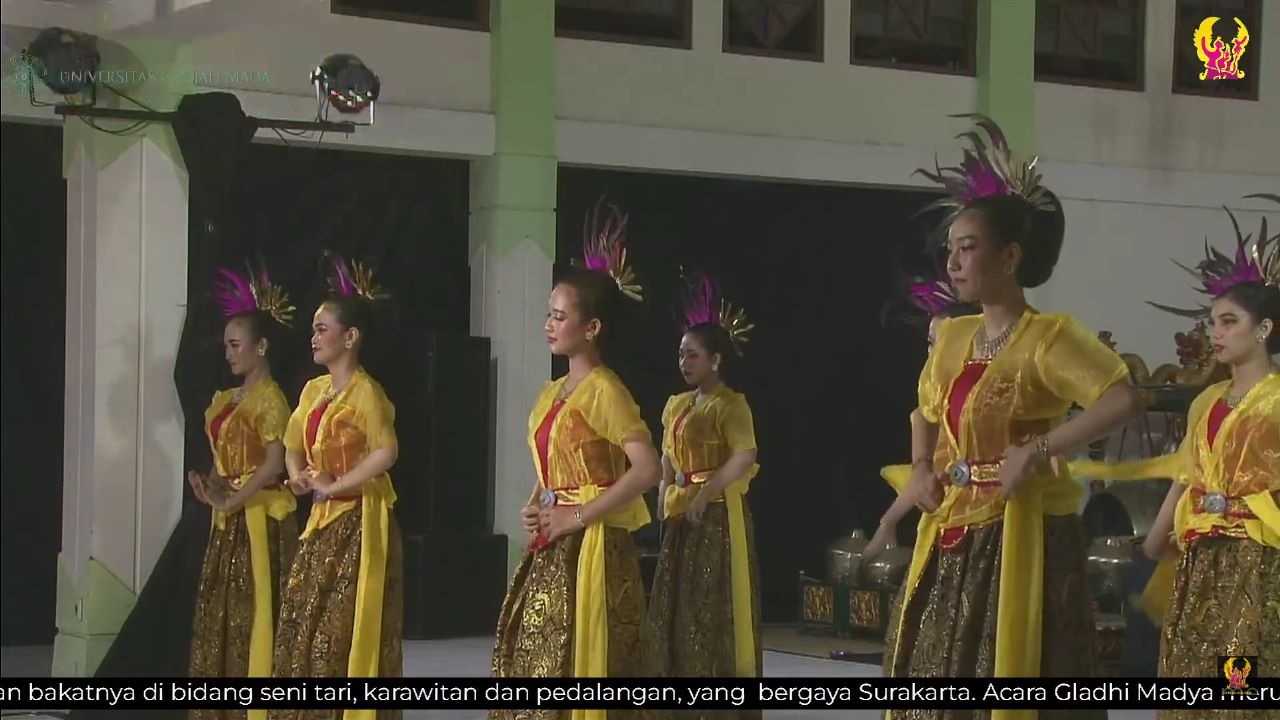 UKJGS Presents Surakarta Traditional Dance in 2023 Gladi Madya ...