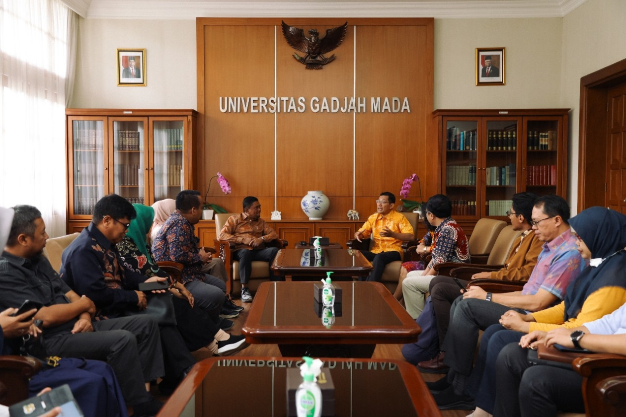 Penajam North Paser Regent Welcomed to UGM for Cooperation Discussion ...