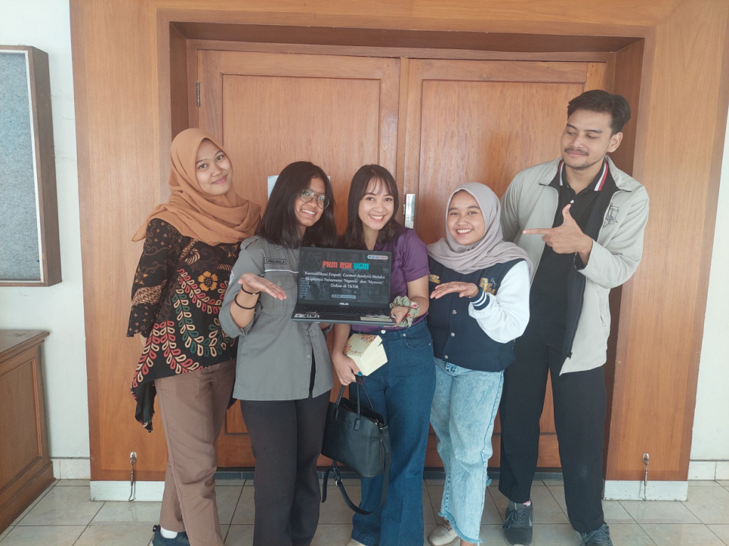 Mahasiswa UGM Kaji Maraknya Pengemis Online di Medsos - Universitas ...