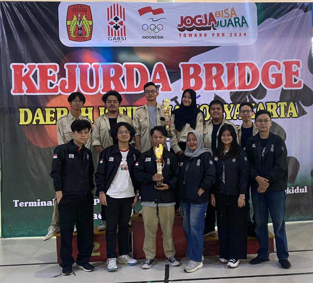 UKM Bridge UGM Borong Piala pada Kejuaraan Daerah Bridge DIY 2023 ...