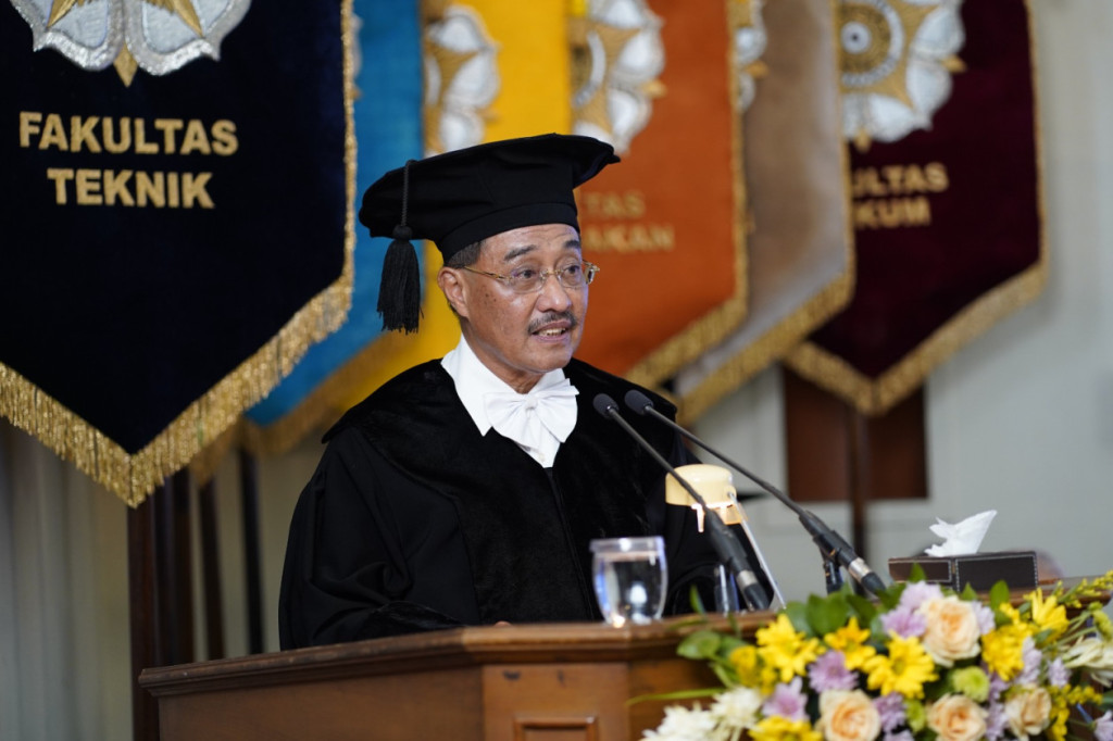 Dr. Bambang Supriyadi Ascends to Professorship at UGM - Universitas ...