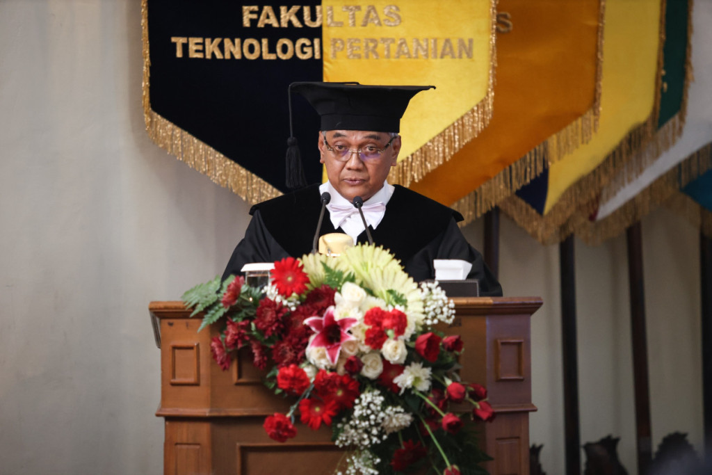 Direktur Utama PT. Pagilaran, Prof. Adi Guritno, Dikukuhkan Sebagai ...