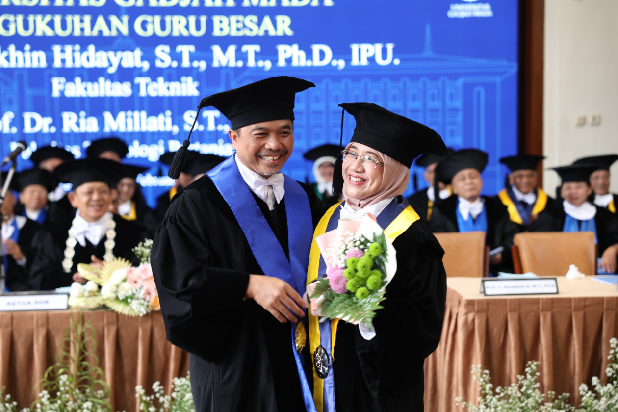 Double Celebration at UGM: Husband and Wife Inaugurated as Professors ...