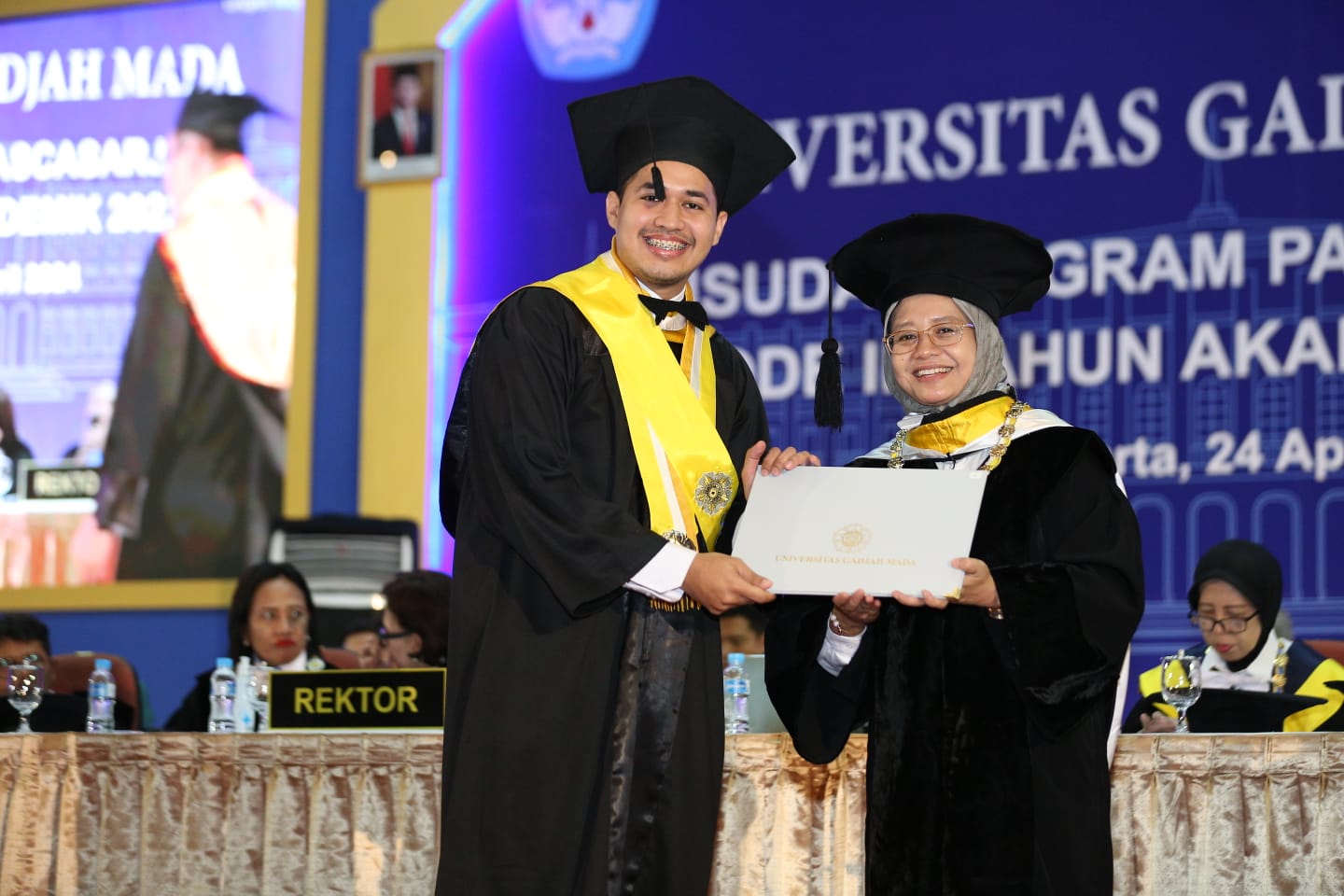 Aulia Ayub, Lulusan Termuda dan Tercepat Program Spesialis UGM dengan IPK 4.00 - Universitas ...