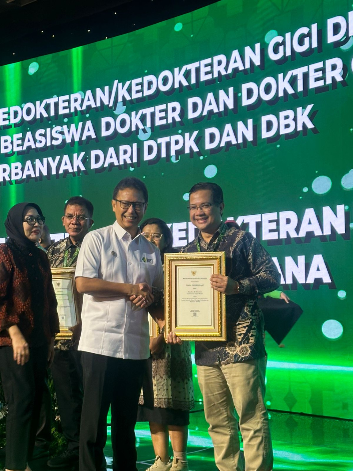 FK-KMK UGM Wins Best Faculty Award for Senior Resident Placement in ...