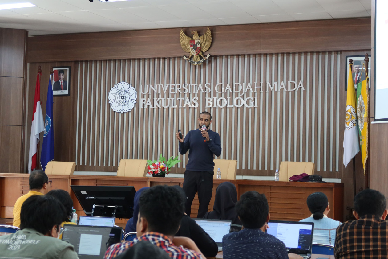 Pakar Biomimetik dari University of Edinburgh Beri Kuliah Umum di Fakultas Biologi UGM ...