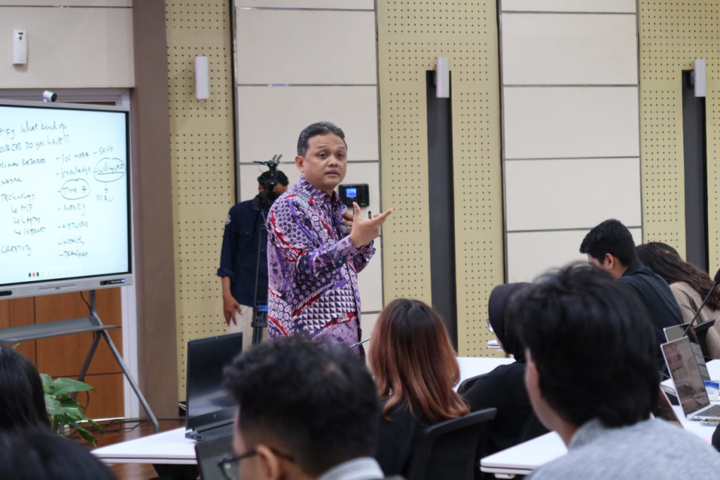 Dr. Rimawan Pradiptyo Shares Story of Sonjo, Community to Help Each ...