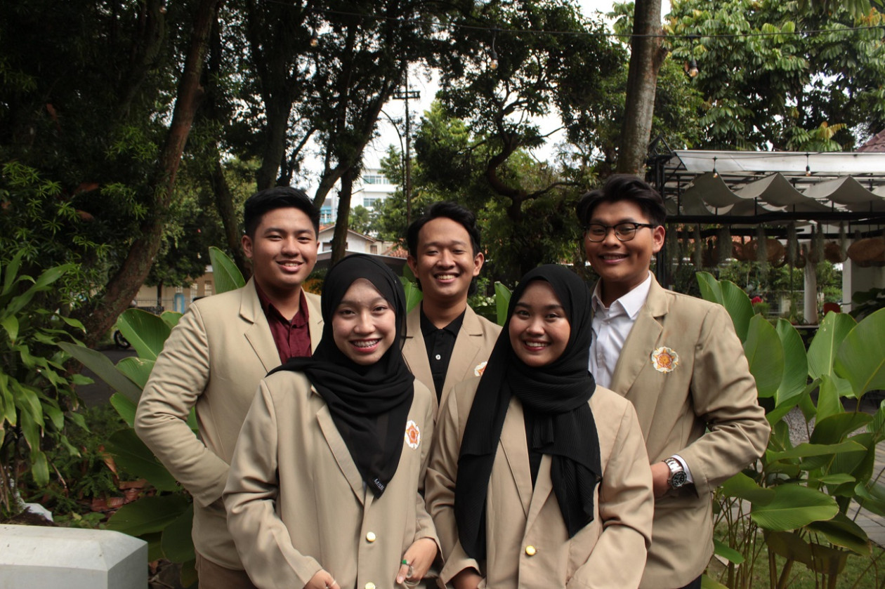 UGM Students Research Potential of Wild Purslane Vegetable for Chronic ...