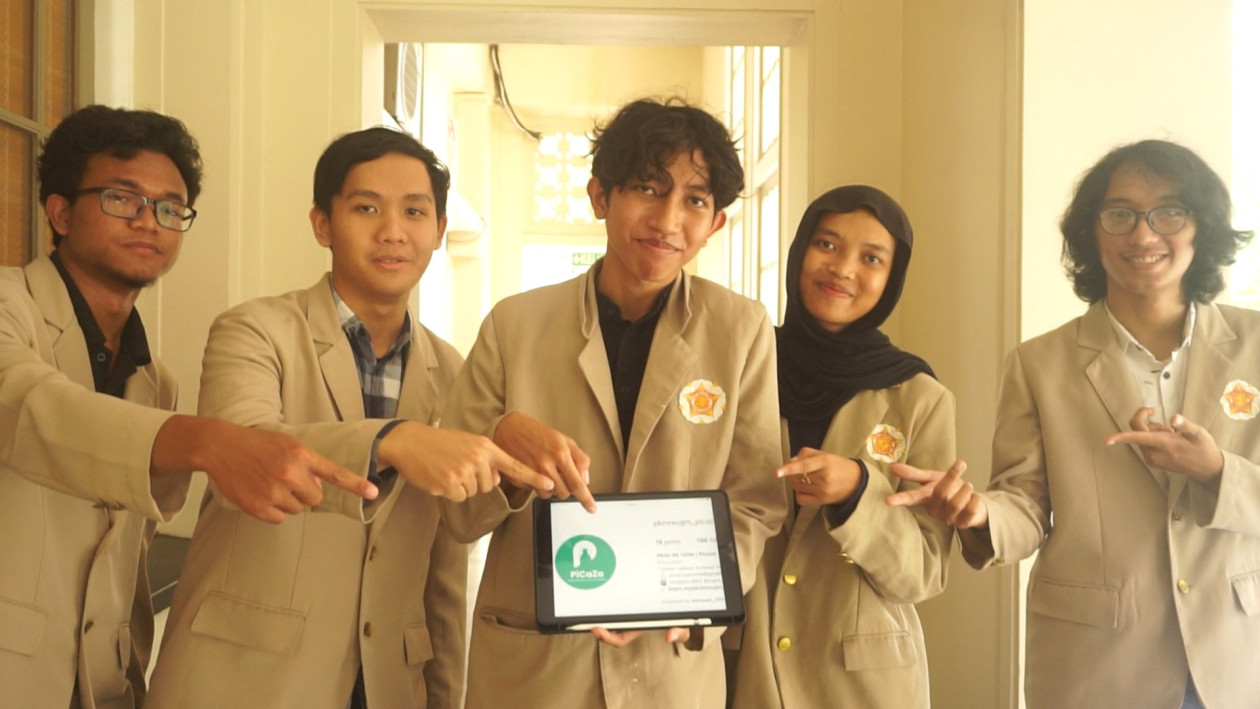 Mahasiswa UGM Manfaatkan Limbah Botol Plastik Polyethylene ...