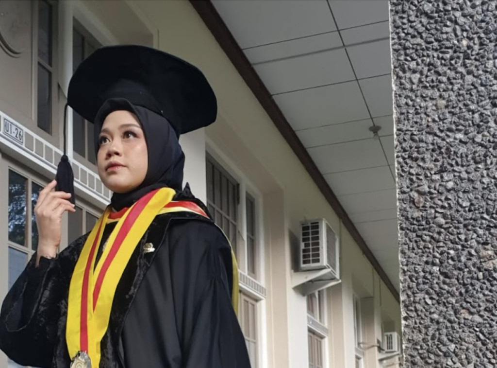 Doctoral Scholarship Recipient from Fisipol UGM, Likha Sari Anggreni ...