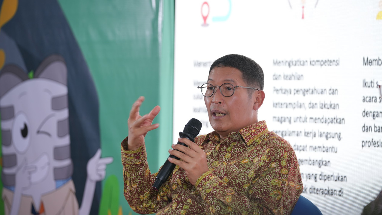 UGM Alumnus Inarno Djajadi Shares Success Tips for Balancing College ...