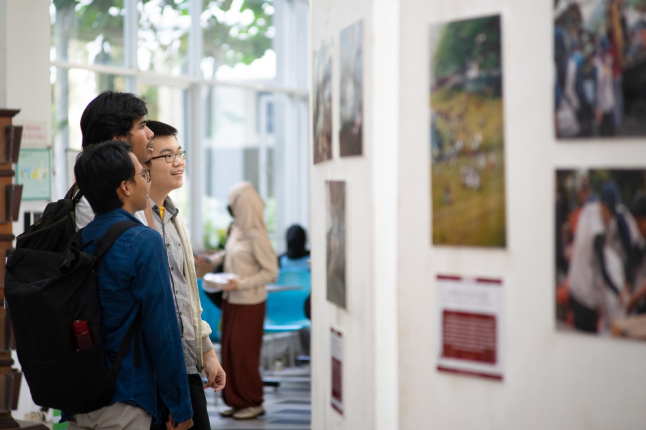UGM Photography Unit Showcases Community Service Through 'Voyage ...