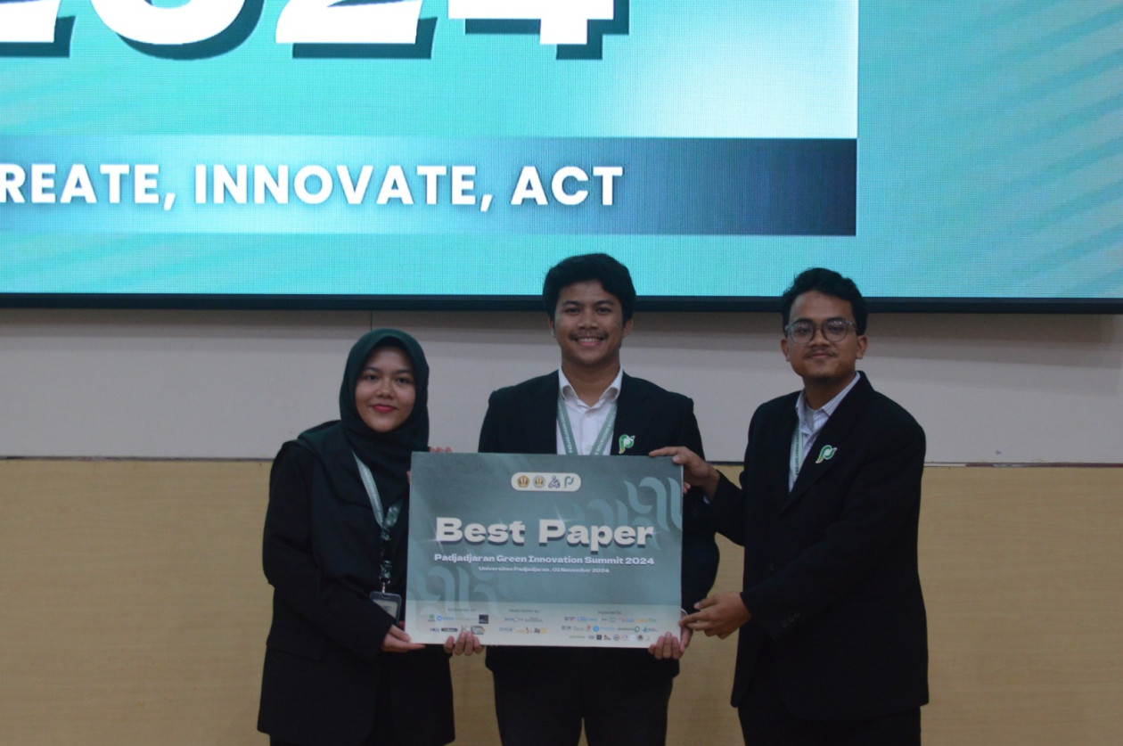 Dua Mahasiswa UGM Raih Best Paper Delegation di PGIS 2024 - Universitas ...