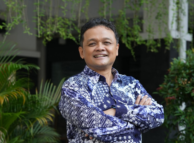 Rimawan Pradiptya: UGM Lecturer Committed to Advocating Anti-Corruption ...