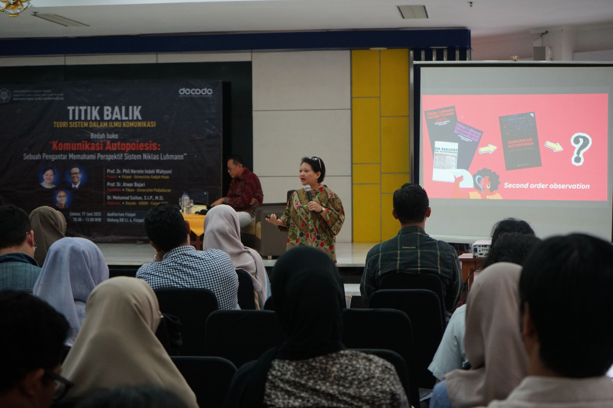 Professor Hermin Indah Wahyuni of UGM Publishes Book on Autopoiesis ...