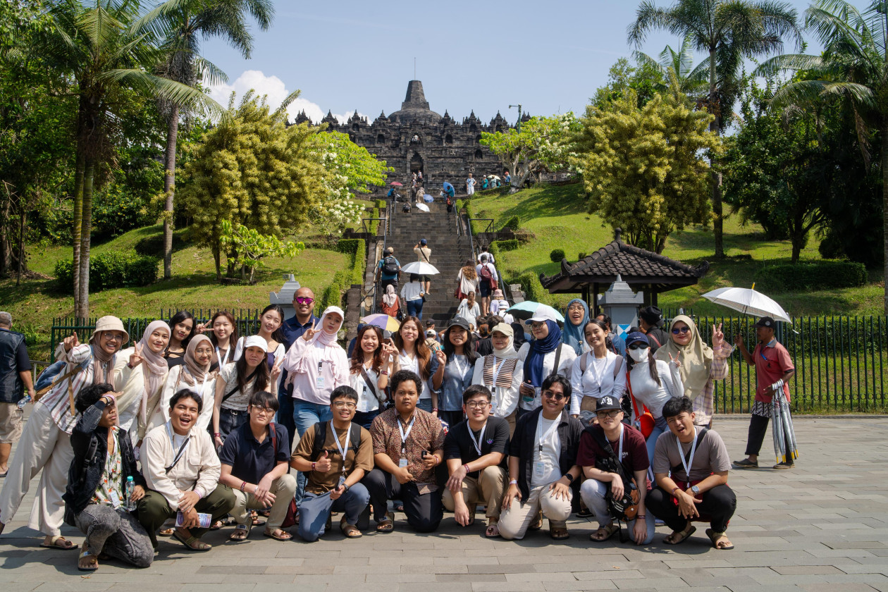 Gadjah Mada and Singapore University of Social Sciences Students Study Environmental Governance ...