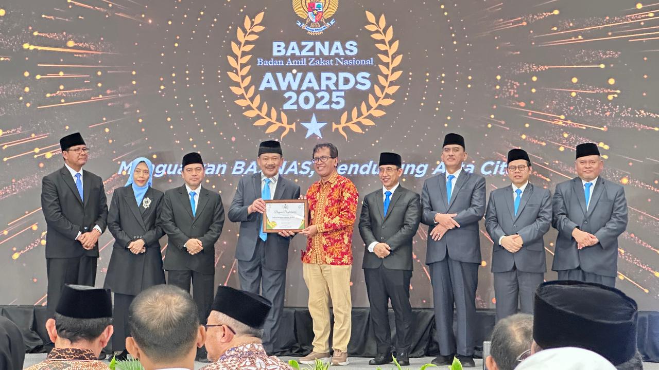 UGM Raih Penghargaan Baznas Award sebagai Kampus Mitra Terbaik ...
