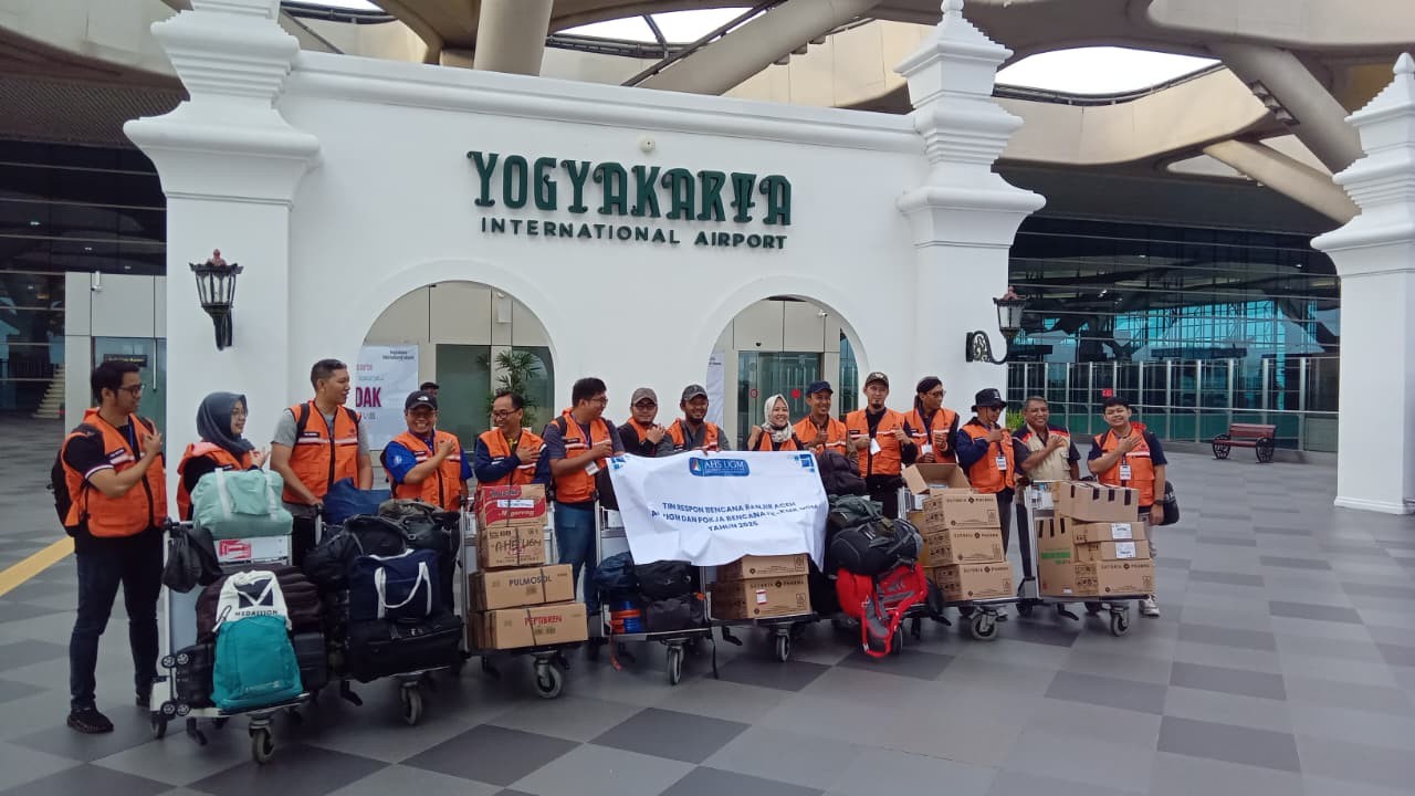 UGM Academic Hospital Deploys AHS Medical Team to Support Aceh Flood ...
